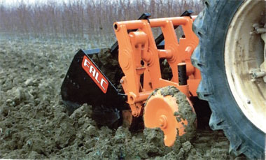 Obrada zemljišta u višegodišnjim zasadima - AgroPlod.rs